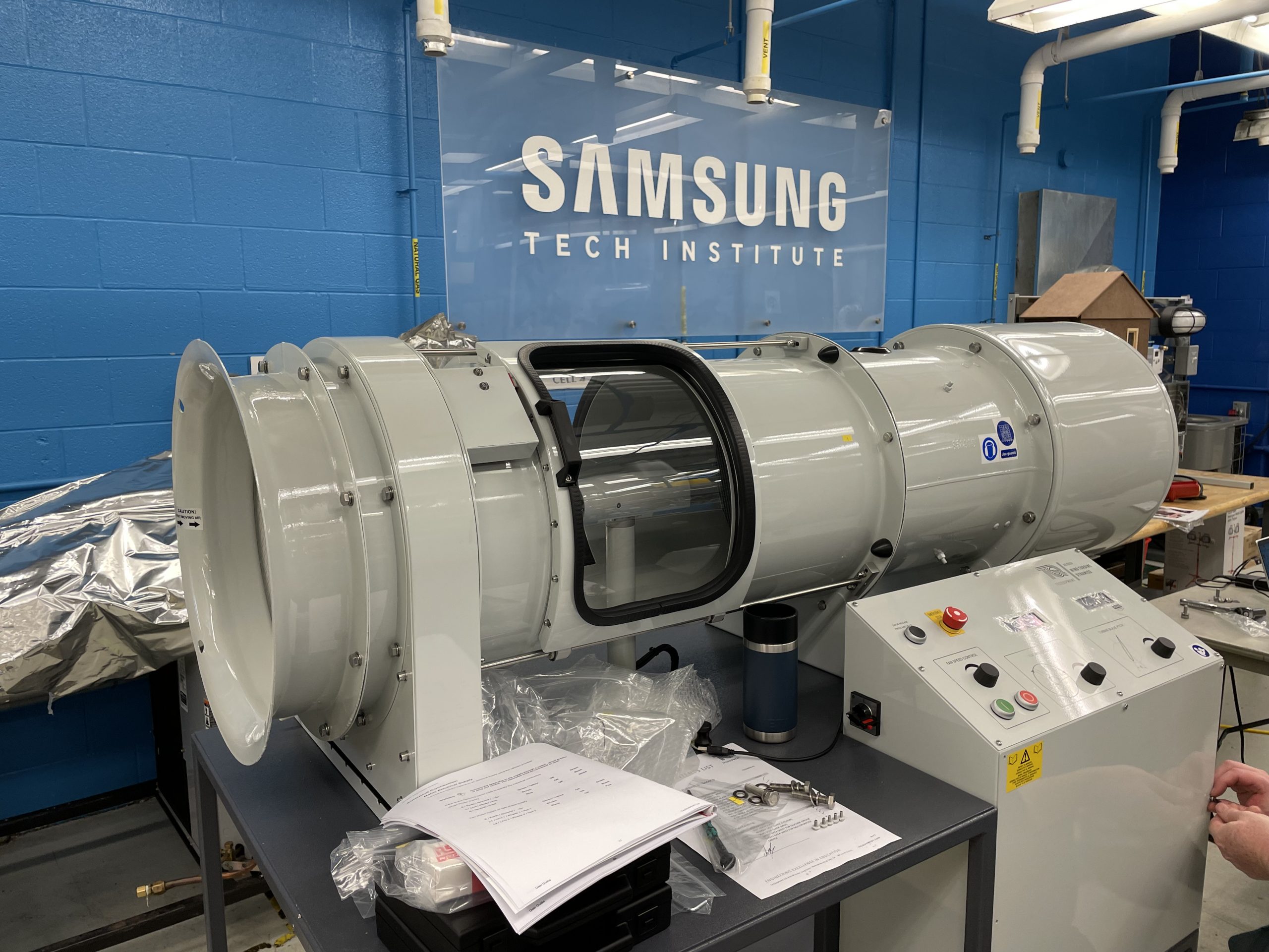 wide shot turbine | AYVA Educational Solutions